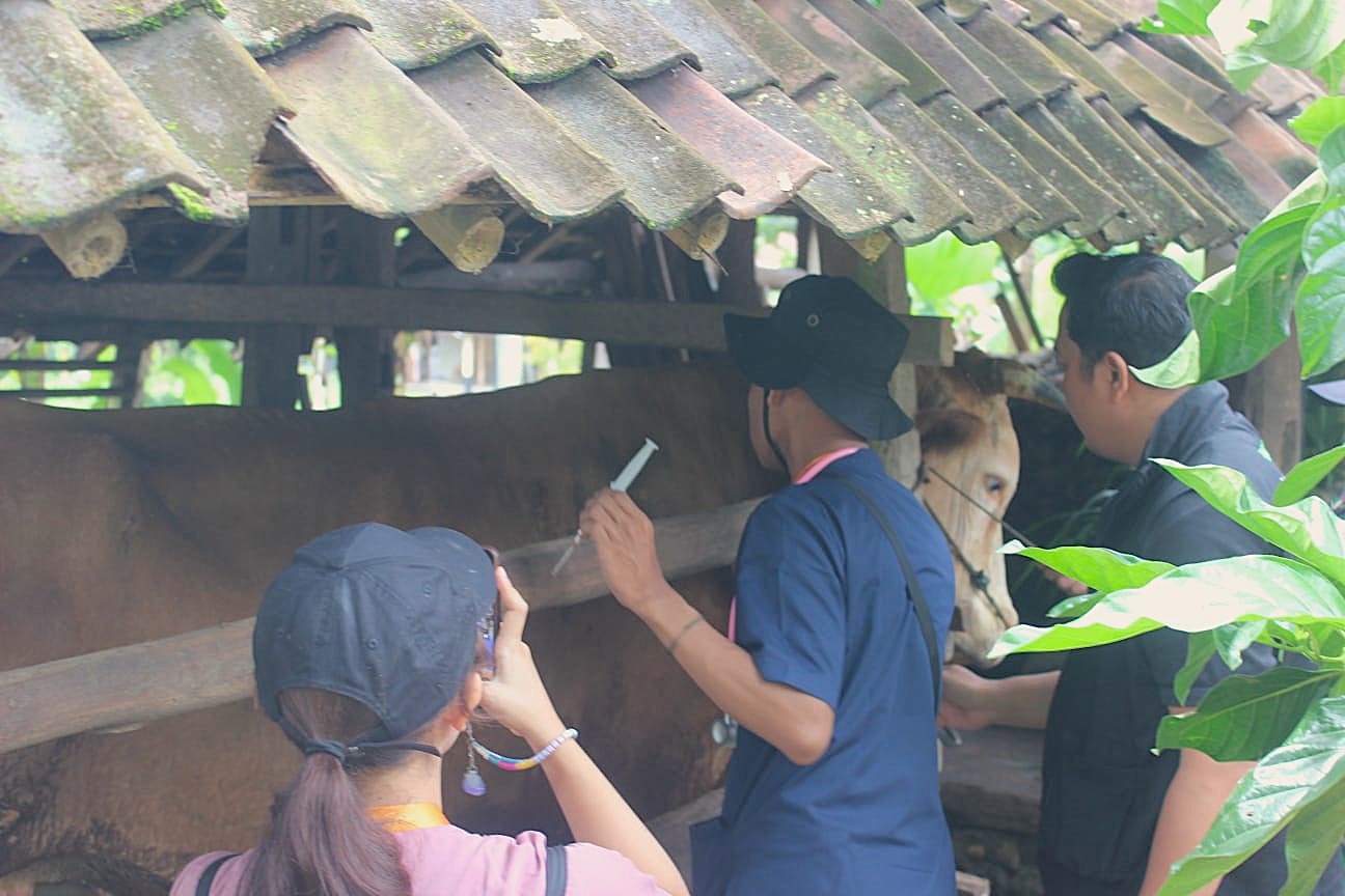 IMAKAHI 2025 National Community Service Students Focus on Animal Health ...